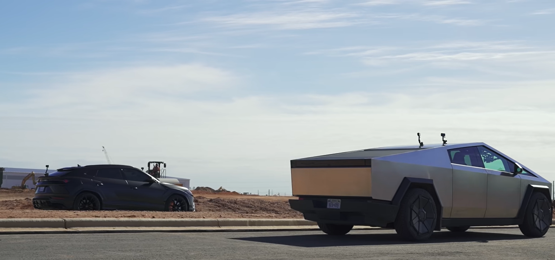 Tesla Cybertruck победил Lamborghini Urus в гонке по прямой - АВТОВЕСТИ